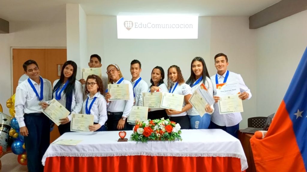 En Monagas los sueños de Educomunicación no tienen edad - Radio Fe y Alegría Noticias