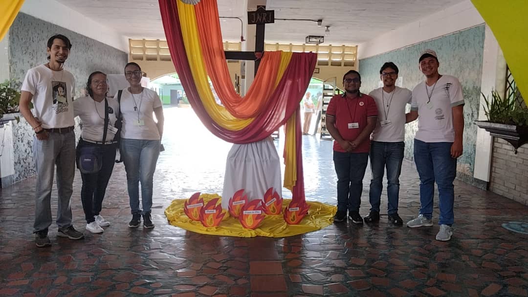 En La Vega hicieron la vigilia del Pentecostés