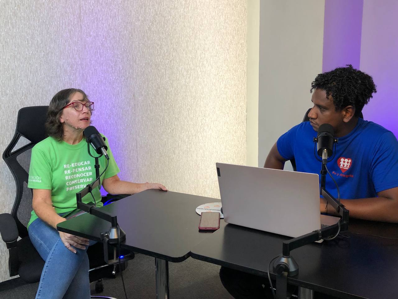 El Zulia Recicla transforma desechos en pupitres