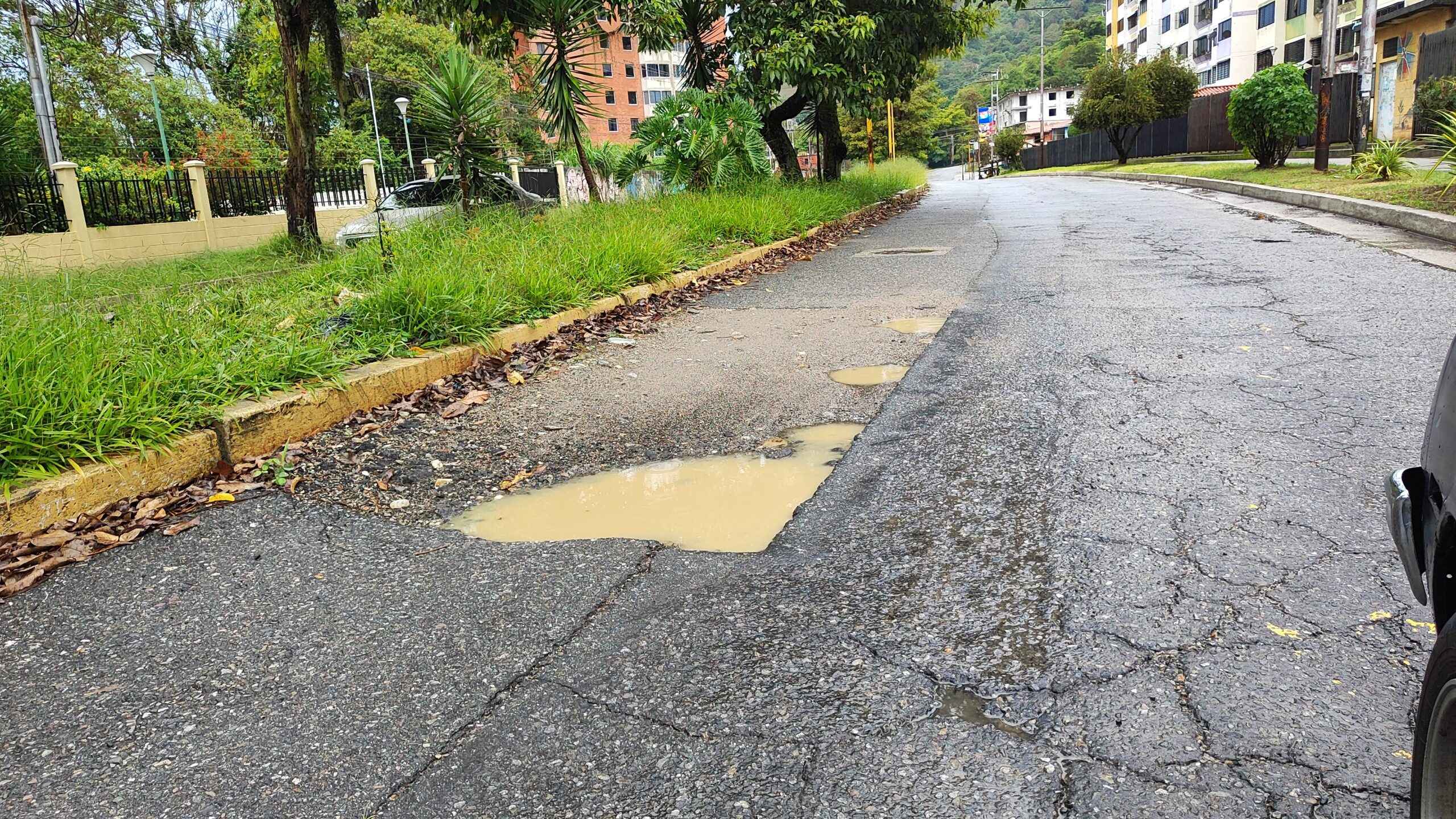 Enlace Cardenal Quintero de la ciudad de Mérida está intransitable ...