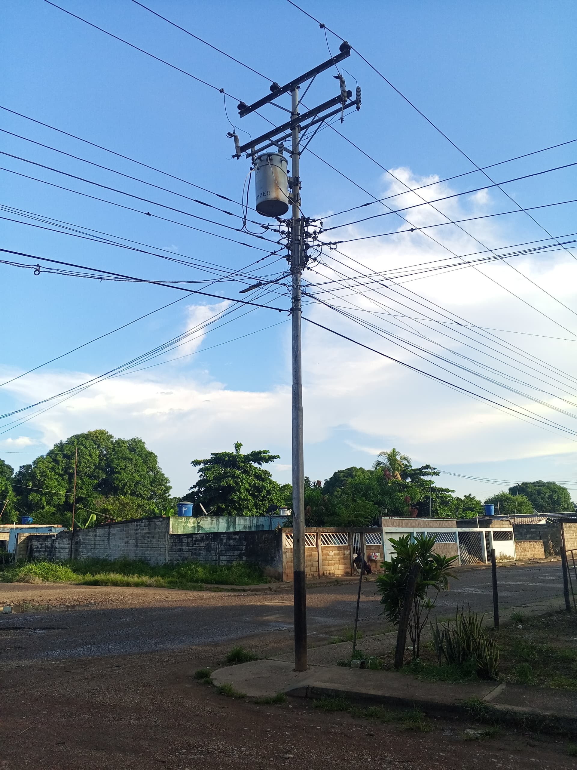 Comunidad de Carutal en Calabozo tiene dos semanas sin luz por quema de ...