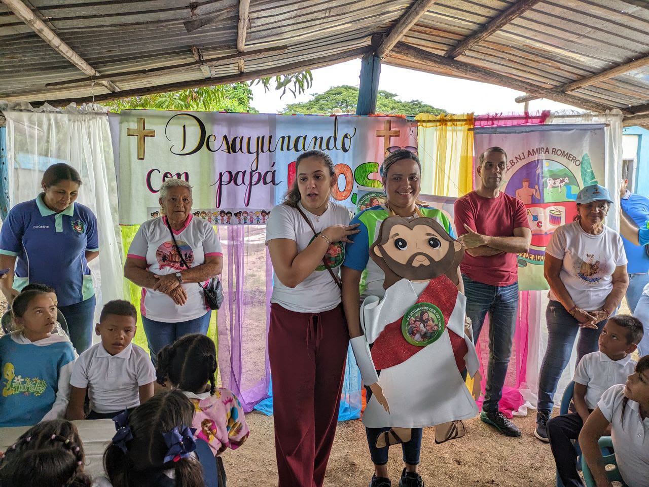 Apostolado 'Desayunando con Papá Dios' benefició a más 490 niños en ...