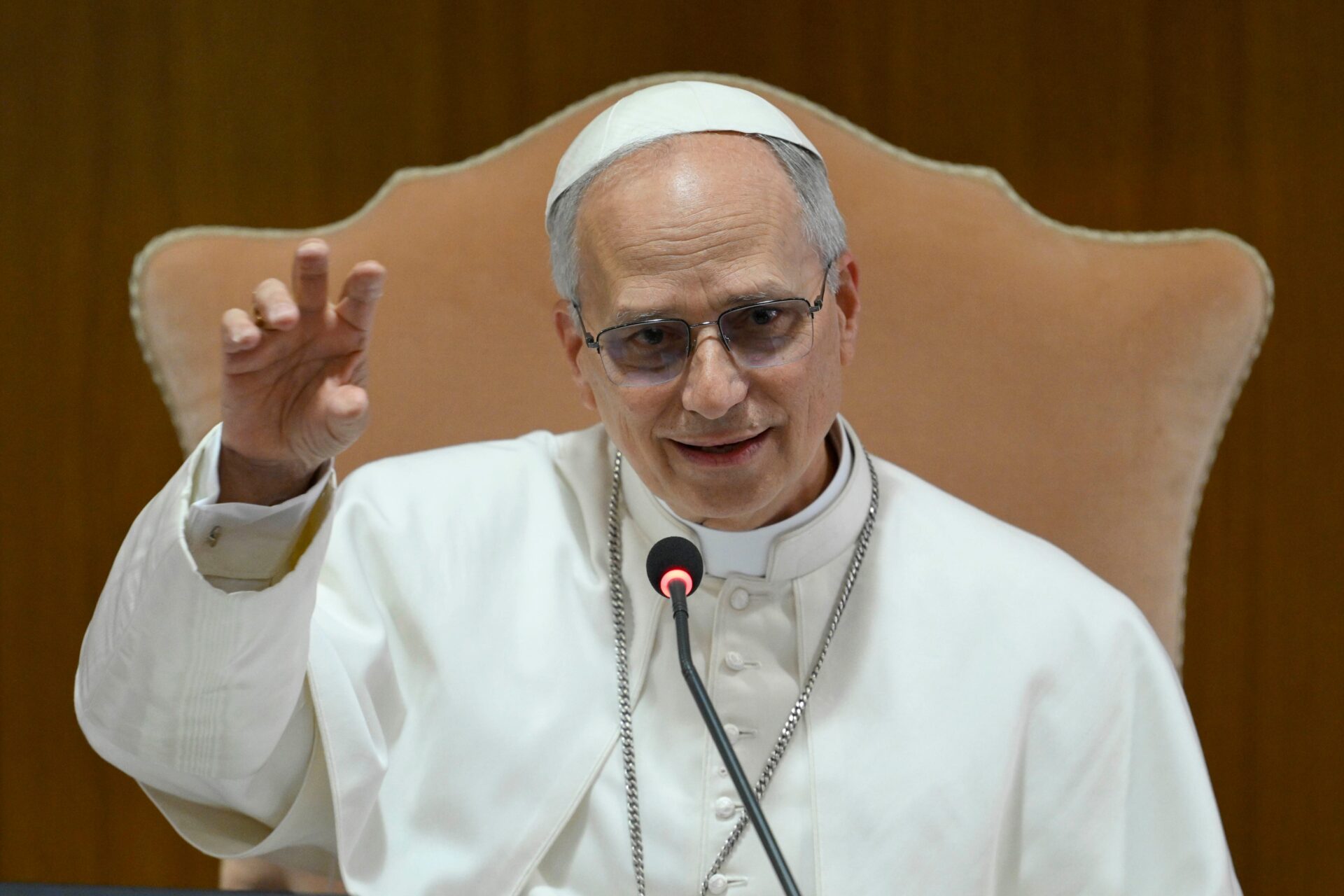 El papa denuncia que lo digital aumenta la indiferencia