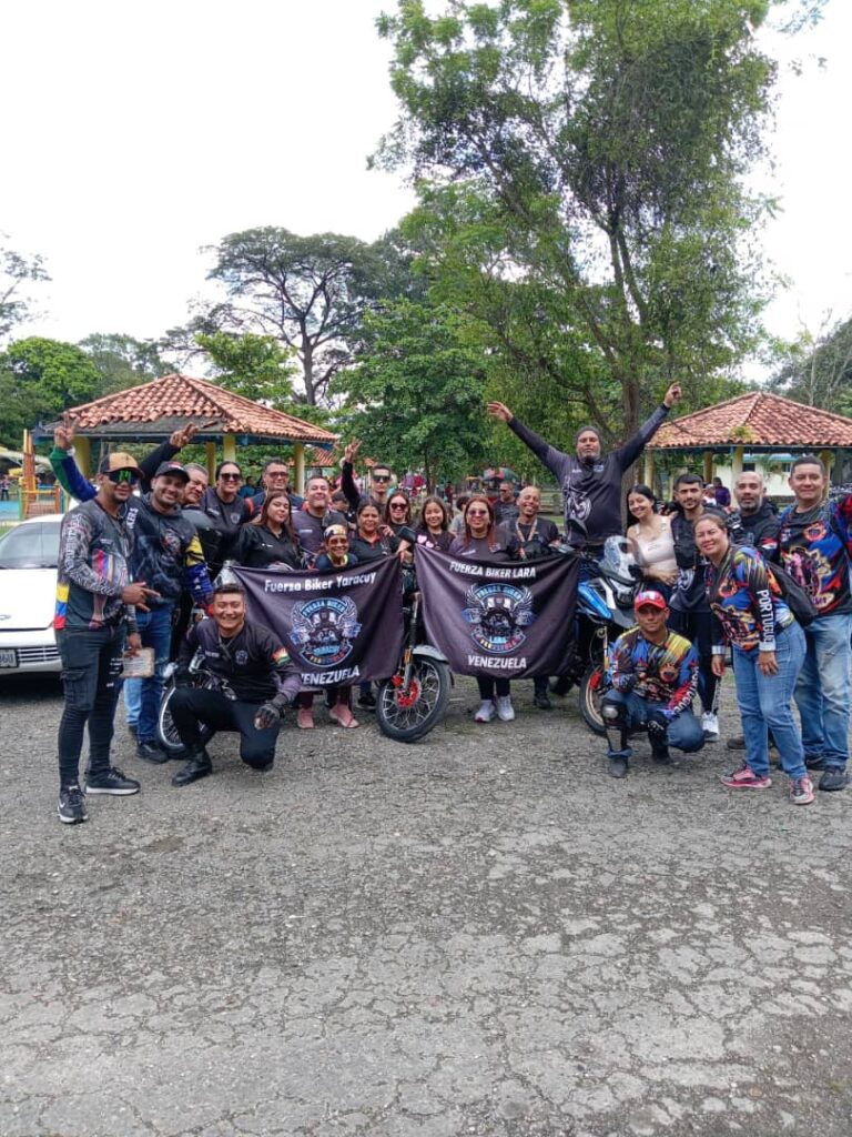 Fuerza Biker Lara y su campaña para disminuir accidentes en moto